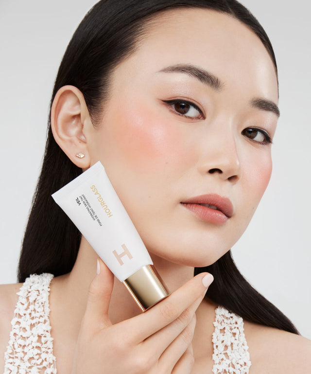 Foundation Shade Matching – Hourglass Cosmetics CA